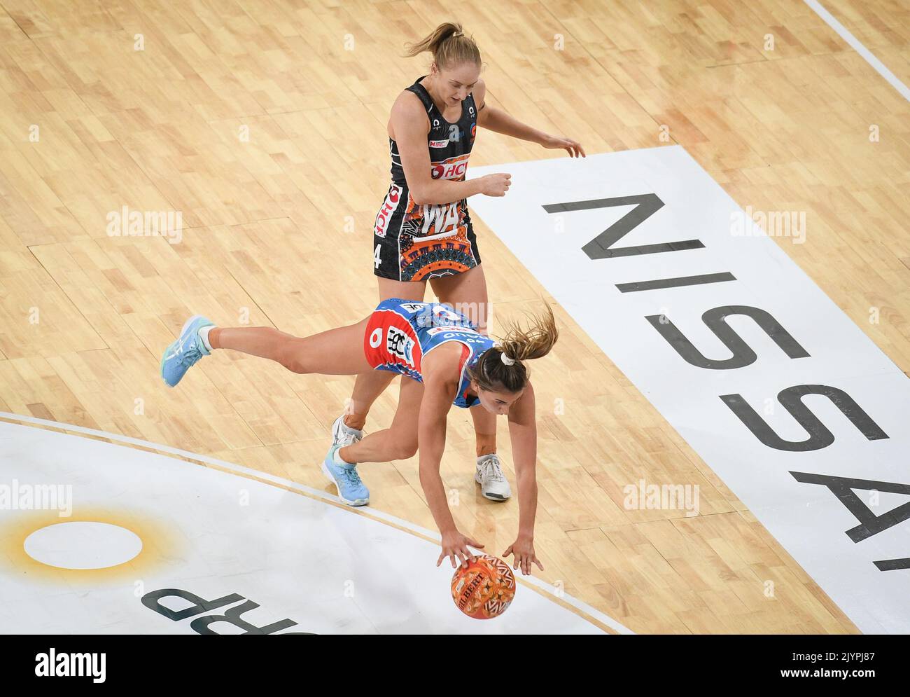 Maddy Proud of the Swifts and Maddie Hay of the Giants during the Round ...