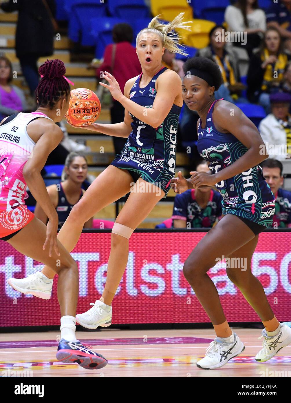 Kate Moloney (centre) of the Vixens in action during the Round 6 Super ...