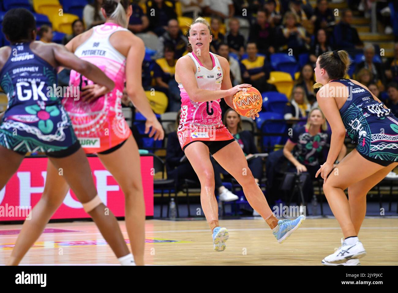 Hannah Petty (centre) of the Thunderbirds in action during the Round 6 ...