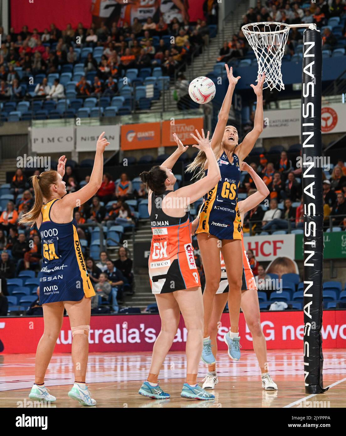 Cara Koenen of the Lightning and Sam Poolman of the Giants during the ...