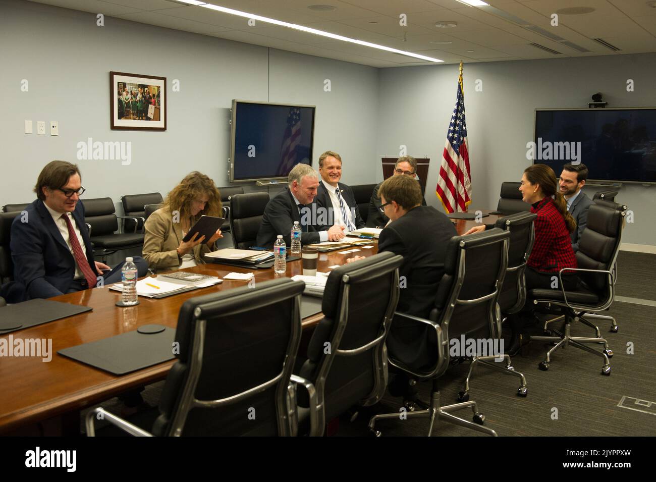 Secretary Shaun Donovan and aides meeting with German Planning Minister ...