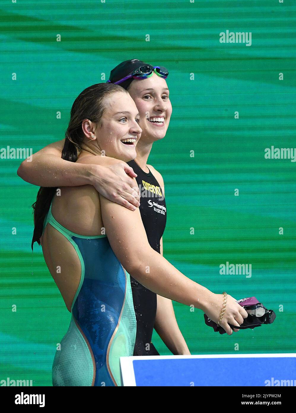 Chelsea Hodges (left) and Jessica Hansen celebrate following the Women ...
