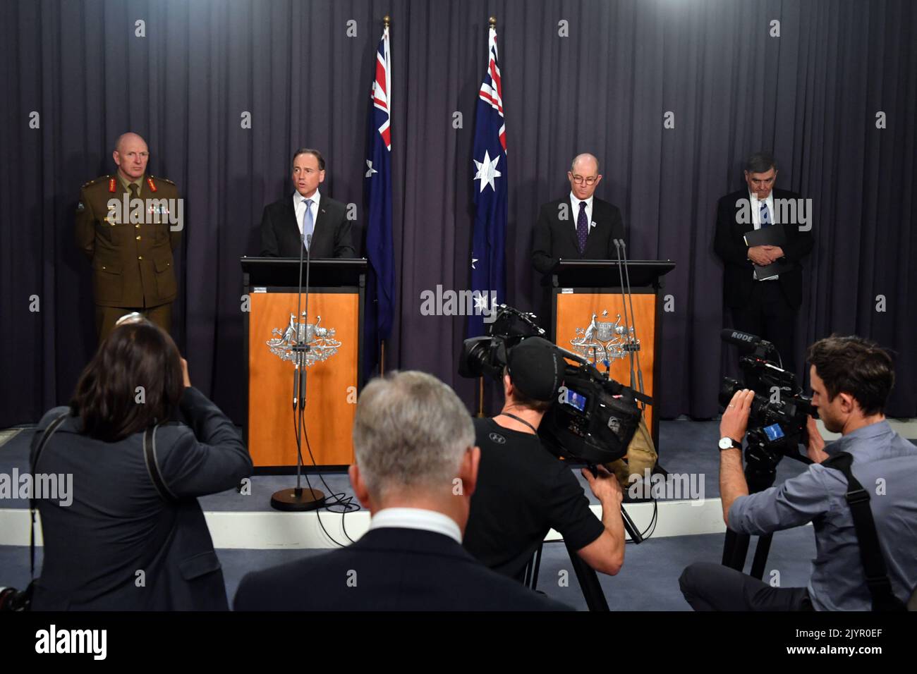 COVID-19 Taskforce Commander, Lieutenant General John Frewen, Minister ...