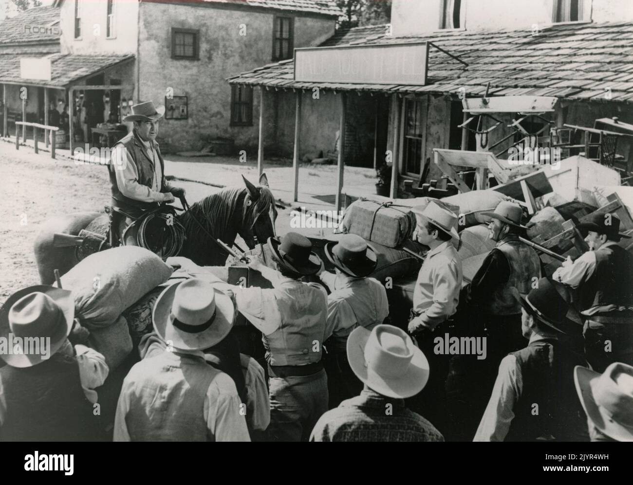 Broderick crawford hi-res stock photography and images - Alamy