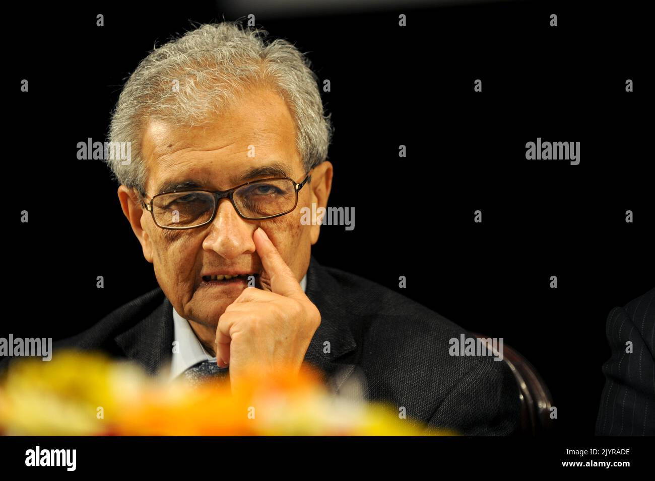 Amartya sen nobel hi-res stock photography and images - Alamy