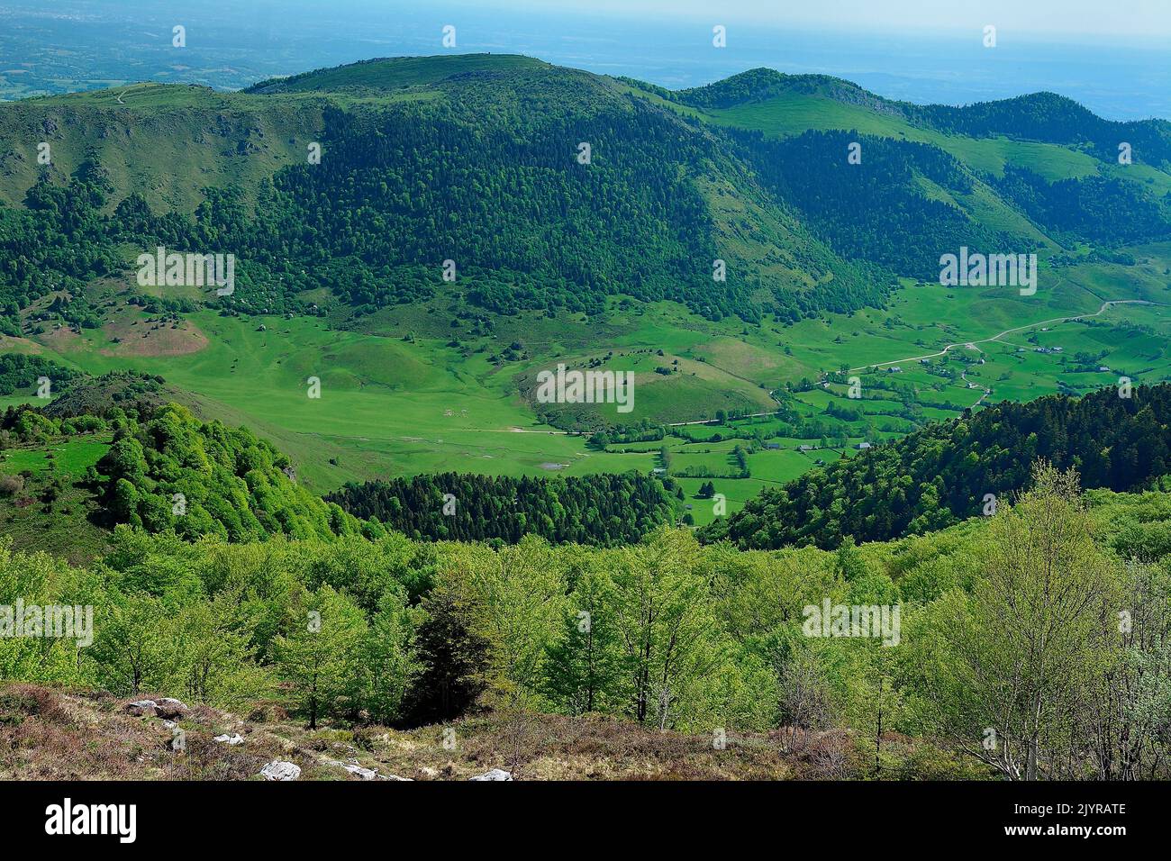 From the Aran rock, view of the pastoral area of the Benou plateau ...