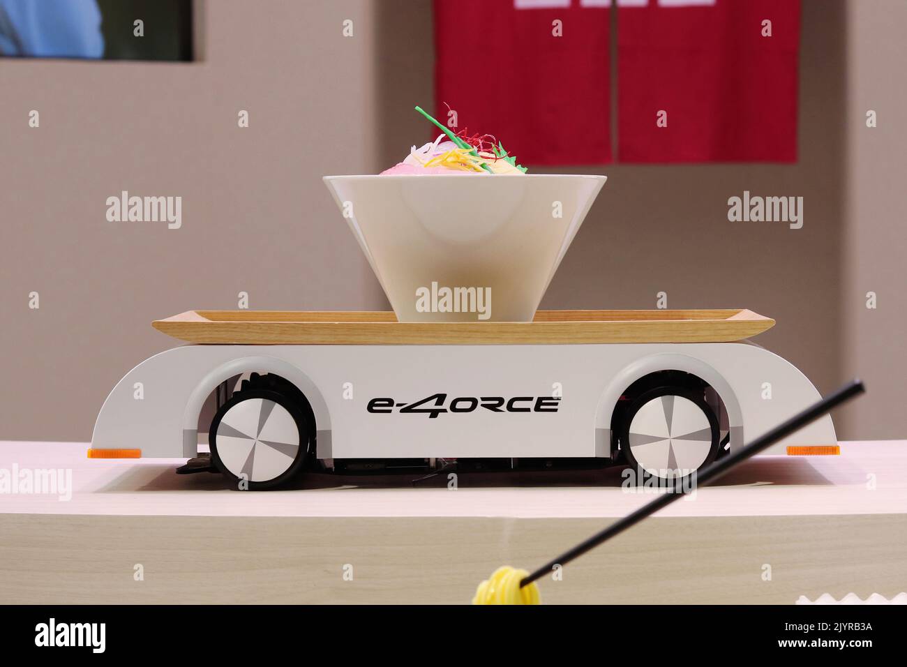 Ramen counter hi-res stock photography and images - Alamy