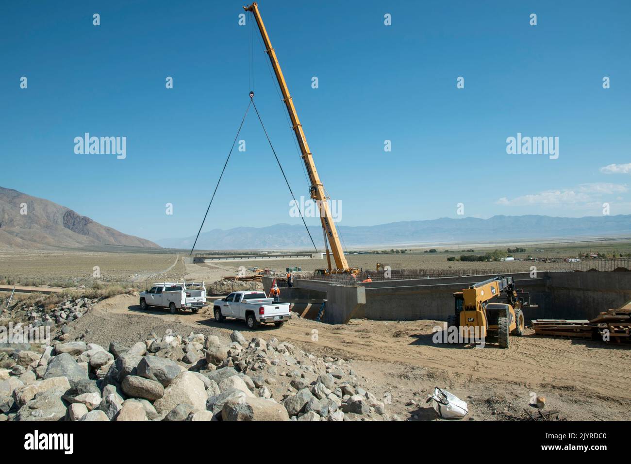 This road project near Olancha in Inyo County, CA, USA is building a ...