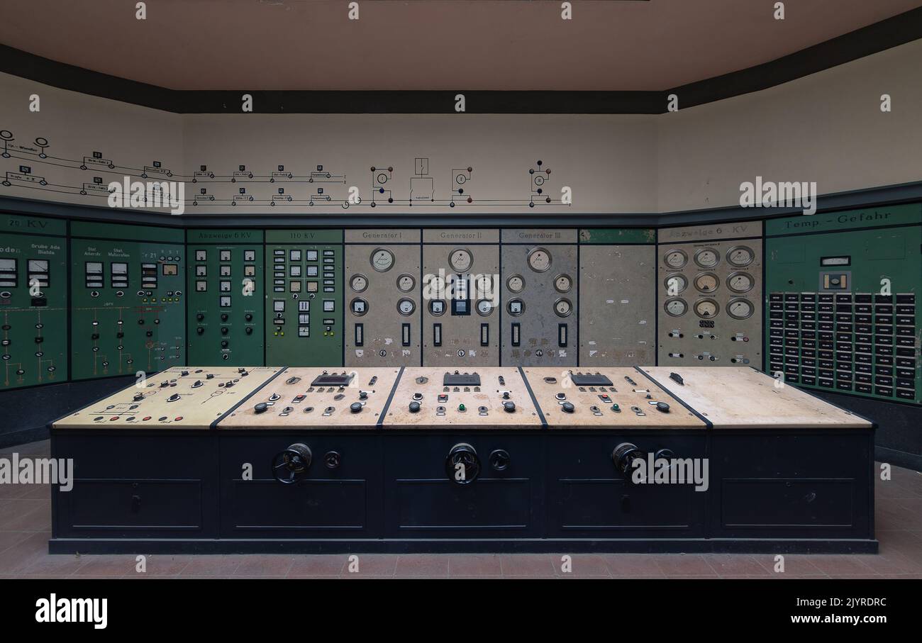 Power plant controll room hi-res stock photography and images - Alamy