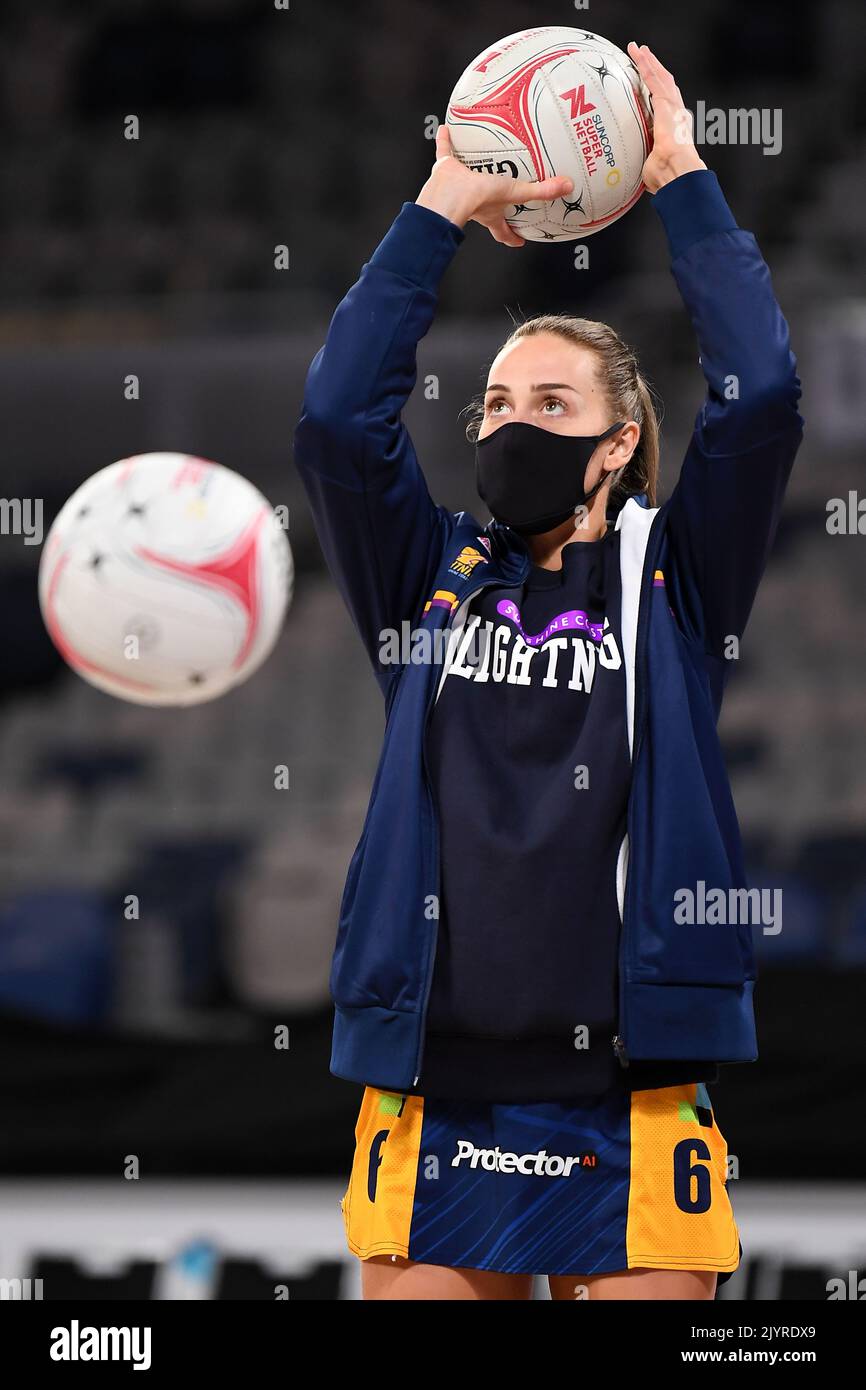 Cara Koenen of the Lightning warms up ahead of the Super Netball Round ...