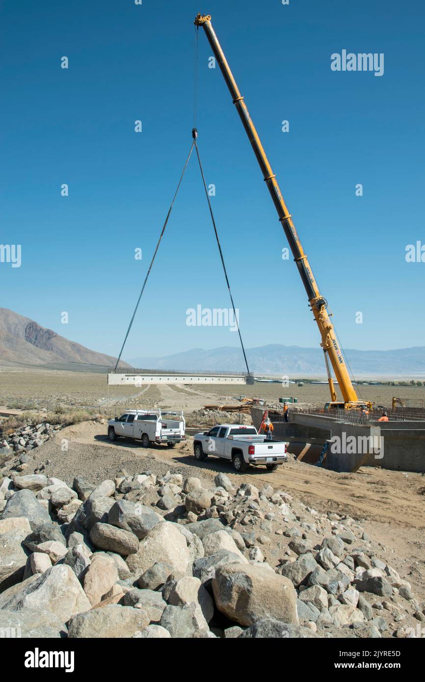 This road project near Olancha in Inyo County, CA, USA is building a ...