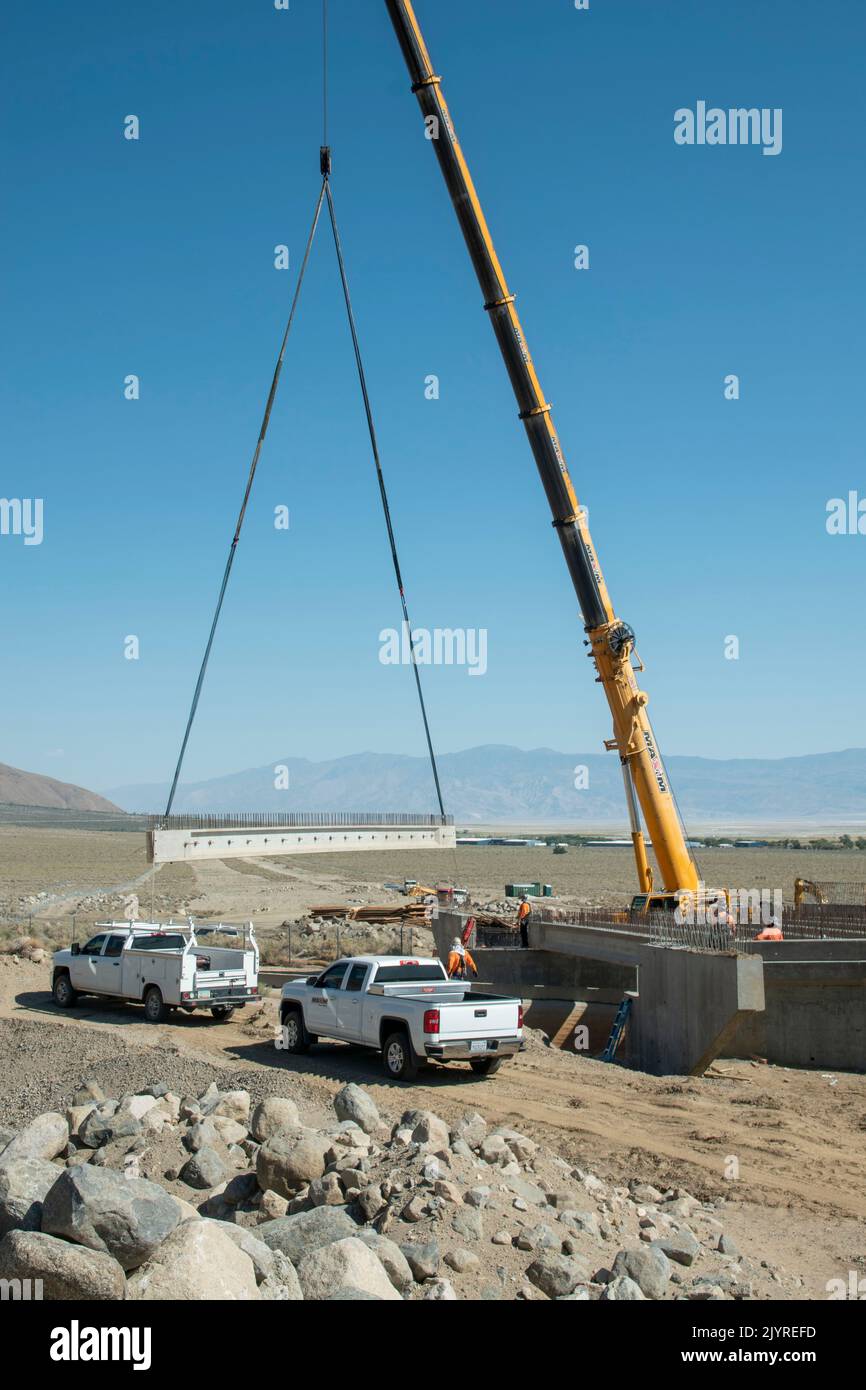This road project near Olancha in Inyo County, CA, USA is building a ...