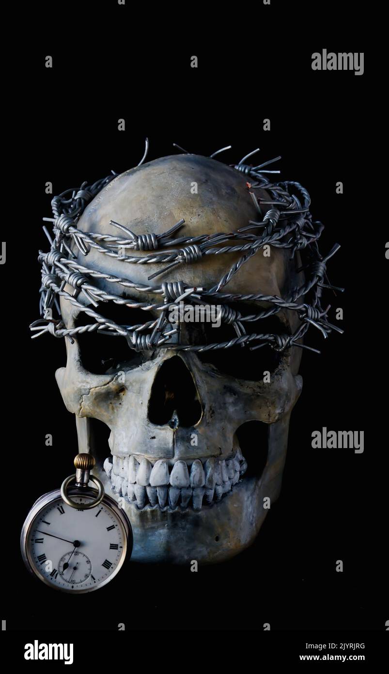 Pocket watch human skull time hi-res stock photography and images - Alamy