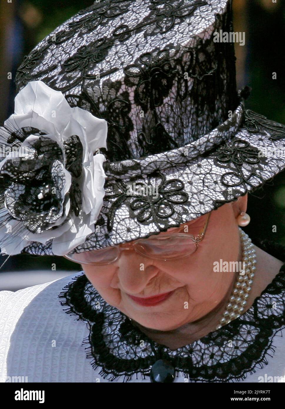 Washington, DC. 7th May, 2007. WASHINGTON - MAY 07: HRH Queen Elizabeth ...