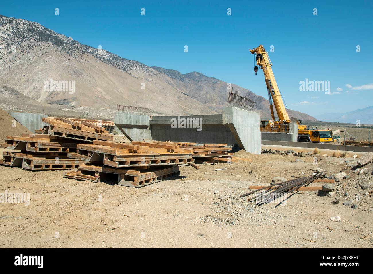 This road project near Olancha in Inyo County, CA, USA is building a ...