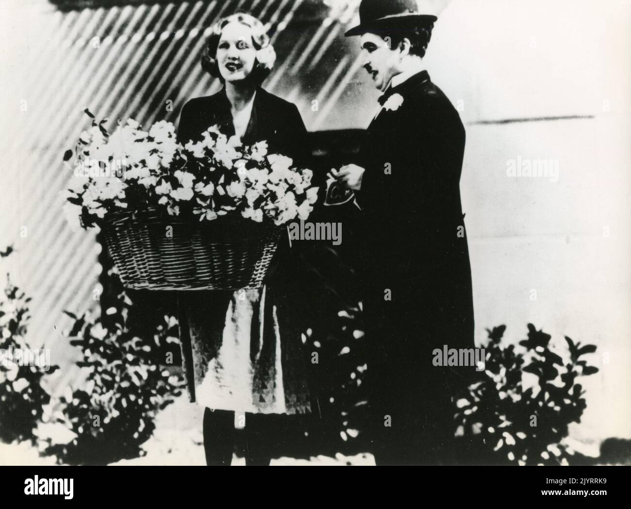 1931 film city lights hi-res stock photography and images - Alamy