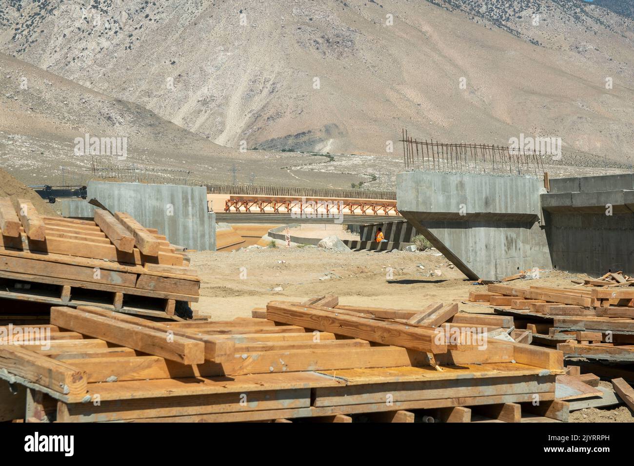 This road project near Olancha in Inyo County, CA, USA is building a ...