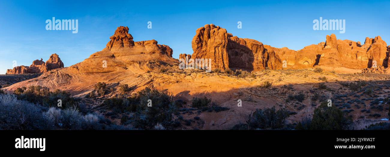 Ham Rock Butte, a sandstone pyramid, and Elephant Butte formations in ...