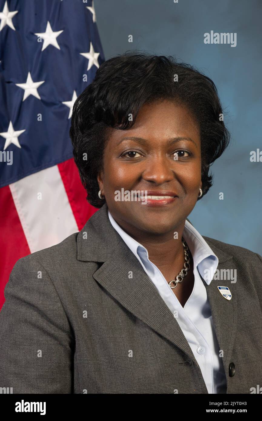 Official portrait of Laura Farrior, Deputy Assistant Inspector General ...