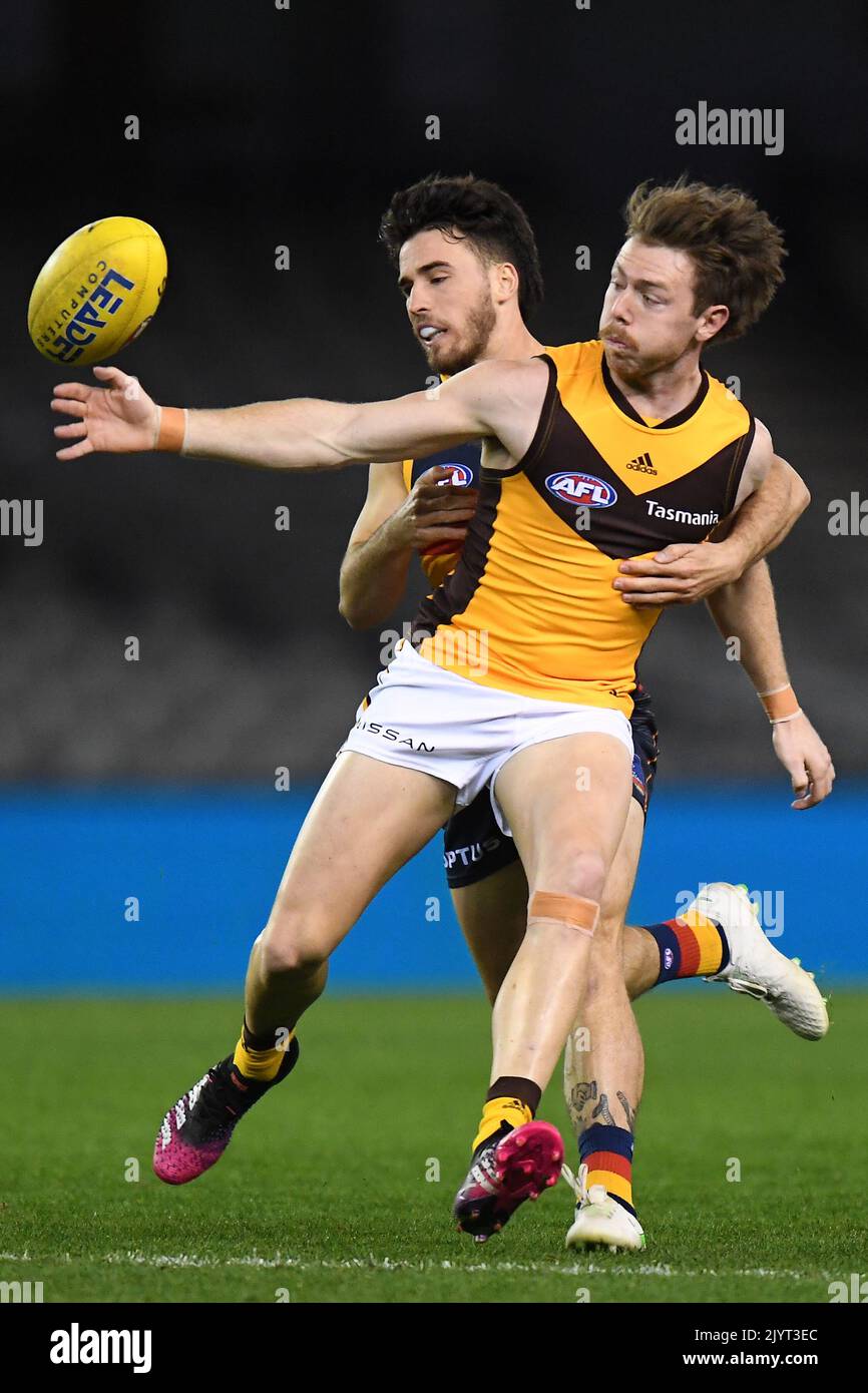 Lachlan Murphy of the Adelaide Crows tackles Lachlan Bramble of ...