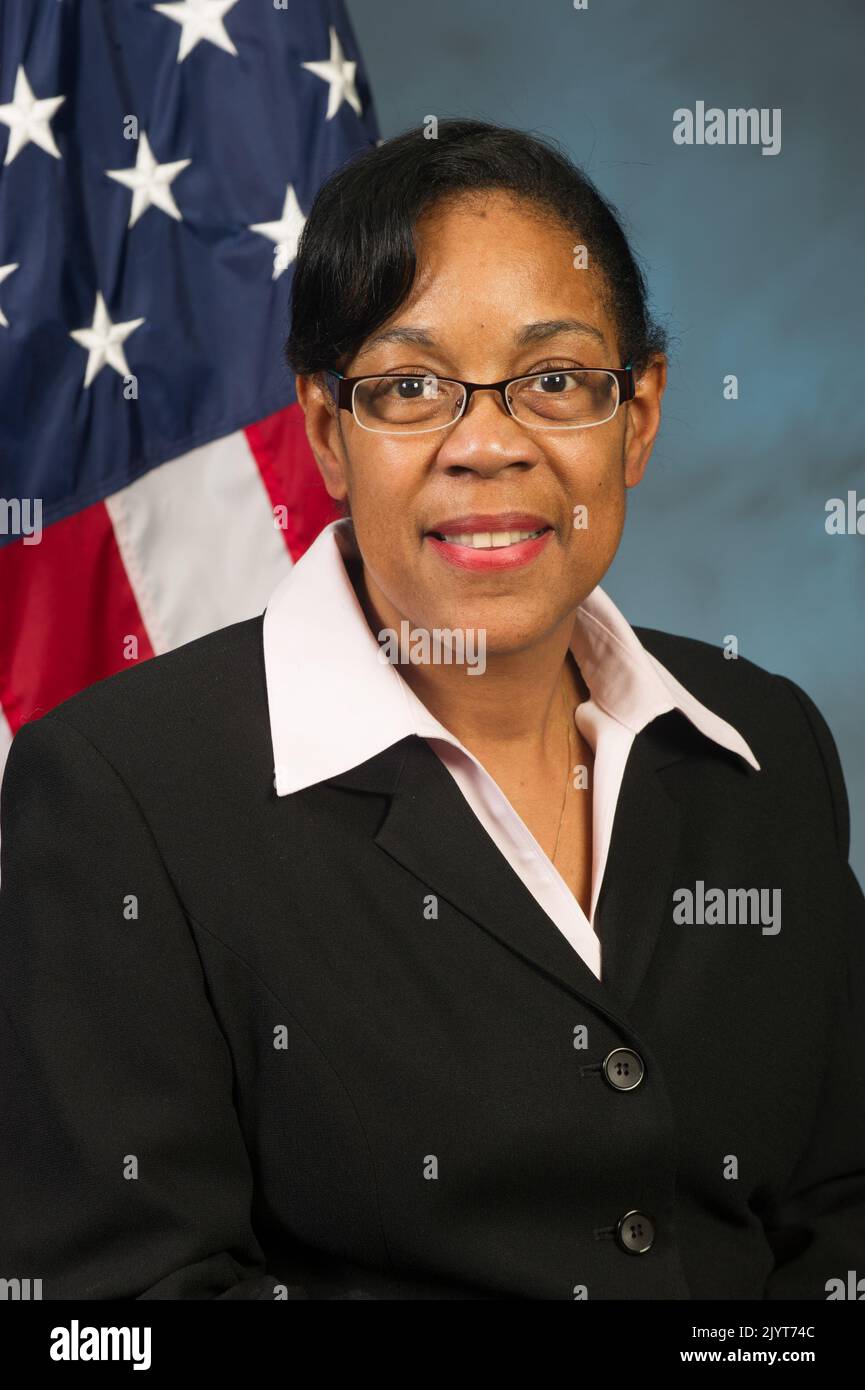 Official portrait of Jennifer Tidwell, HUD Region VII (Iowa, Kansas ...