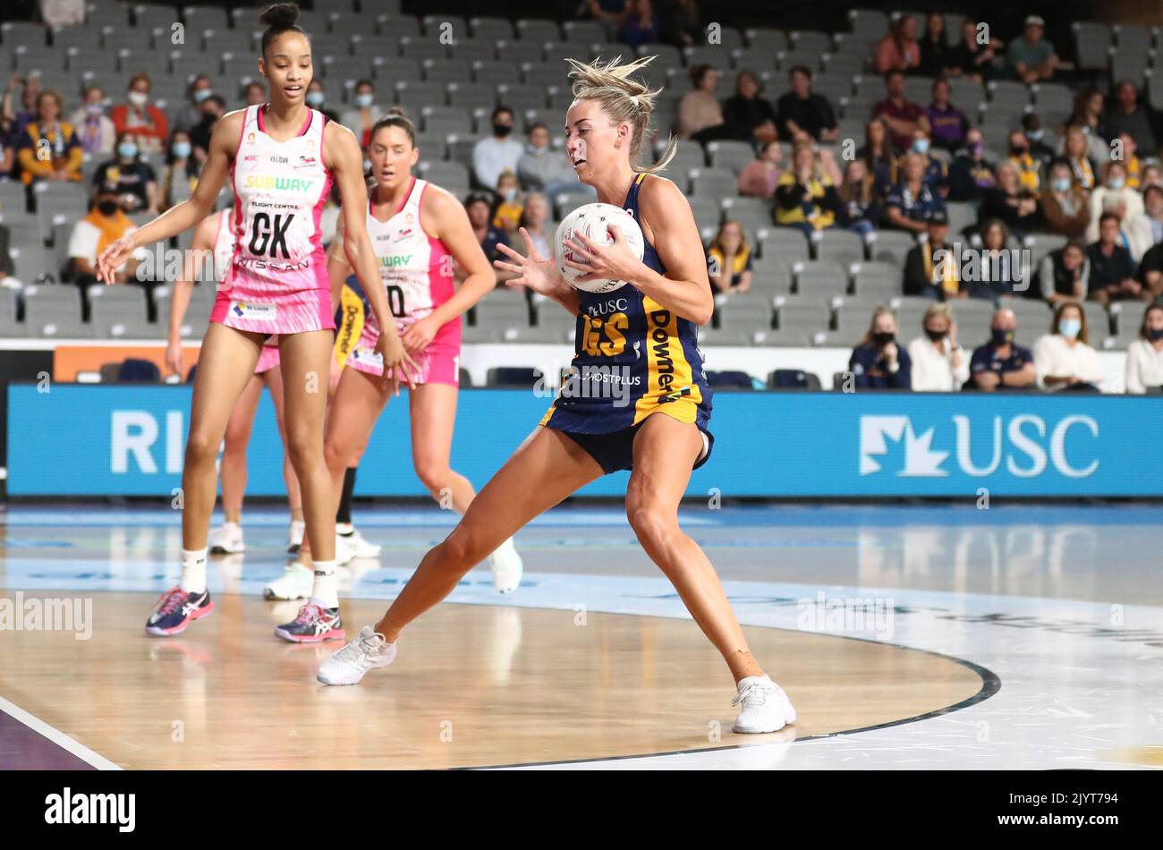 Cara Koenen of the Lightning in action during the Round 12 Super ...