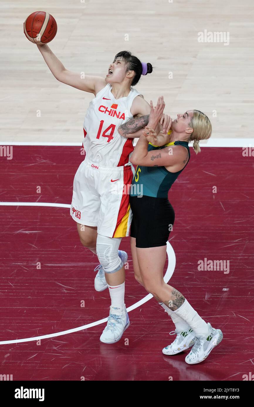 Cayla George of Australia fouls Li Yueru of China in the final second ...
