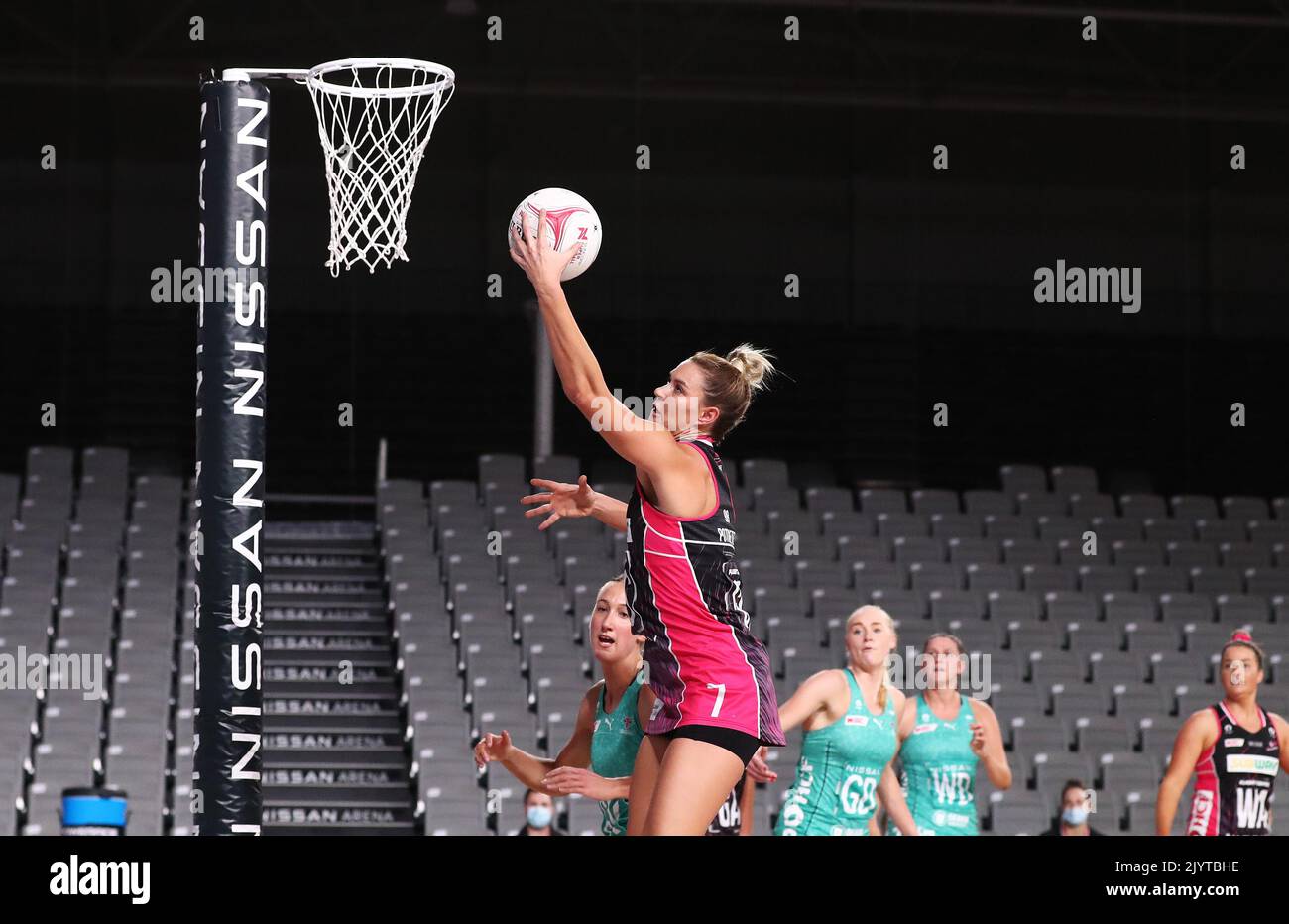 Lenize Potgieter of the Thunderbirds in action during the Super Netball ...