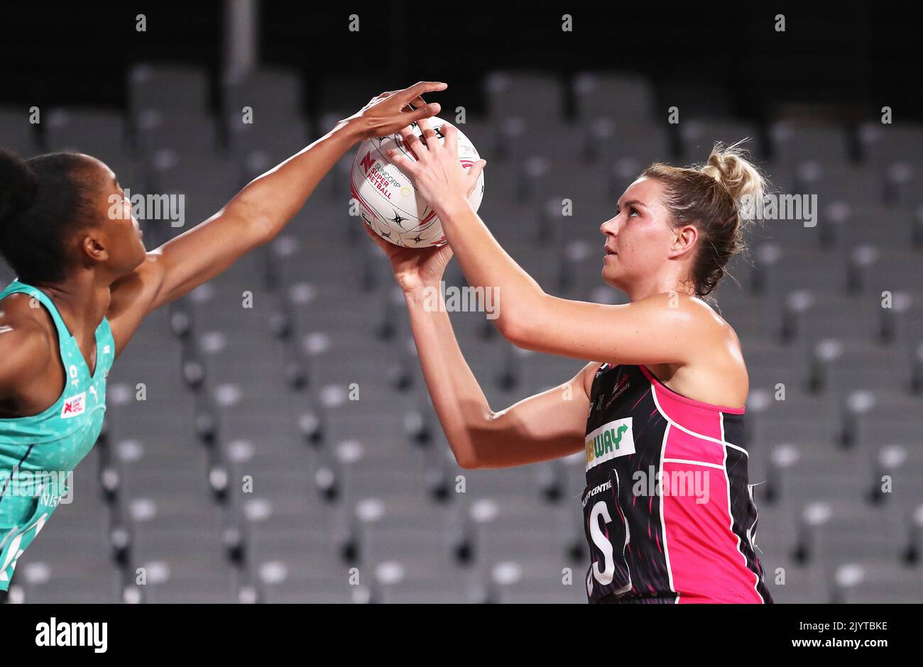 Lenize Potgieter of the Thunderbirds in action during the Super Netball ...