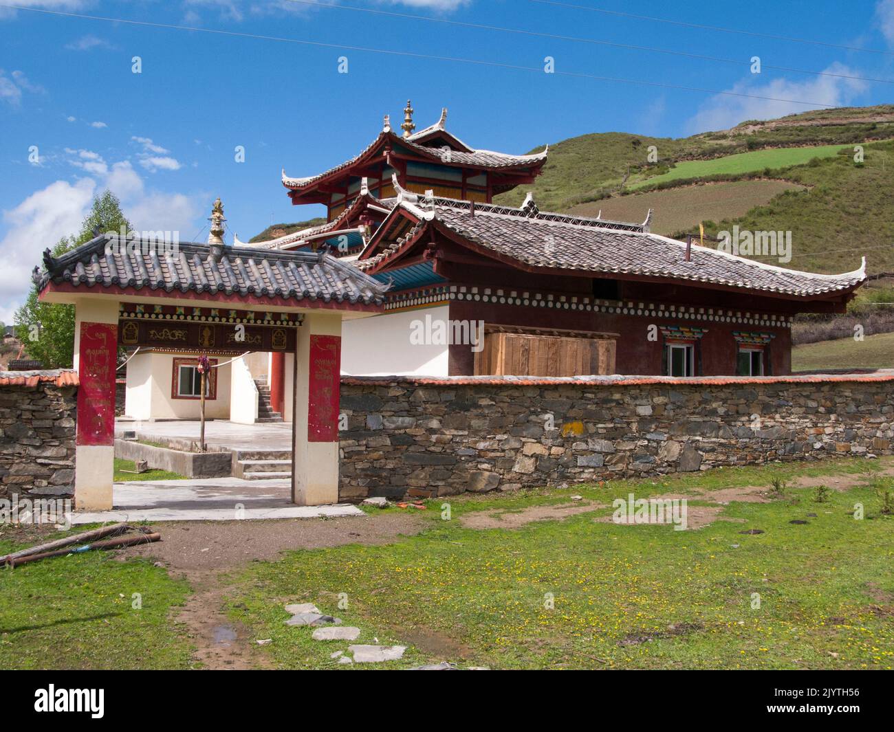 Newly built temple practising Buddhism in village outside Songpan ...