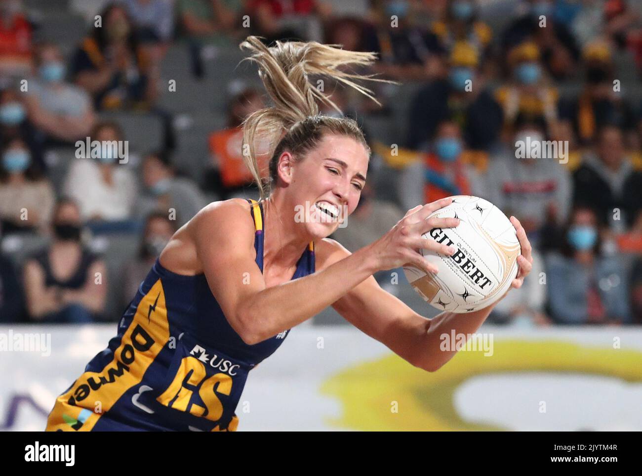 Cara Koenen of the Lightning in action during the Super Netball Semi ...