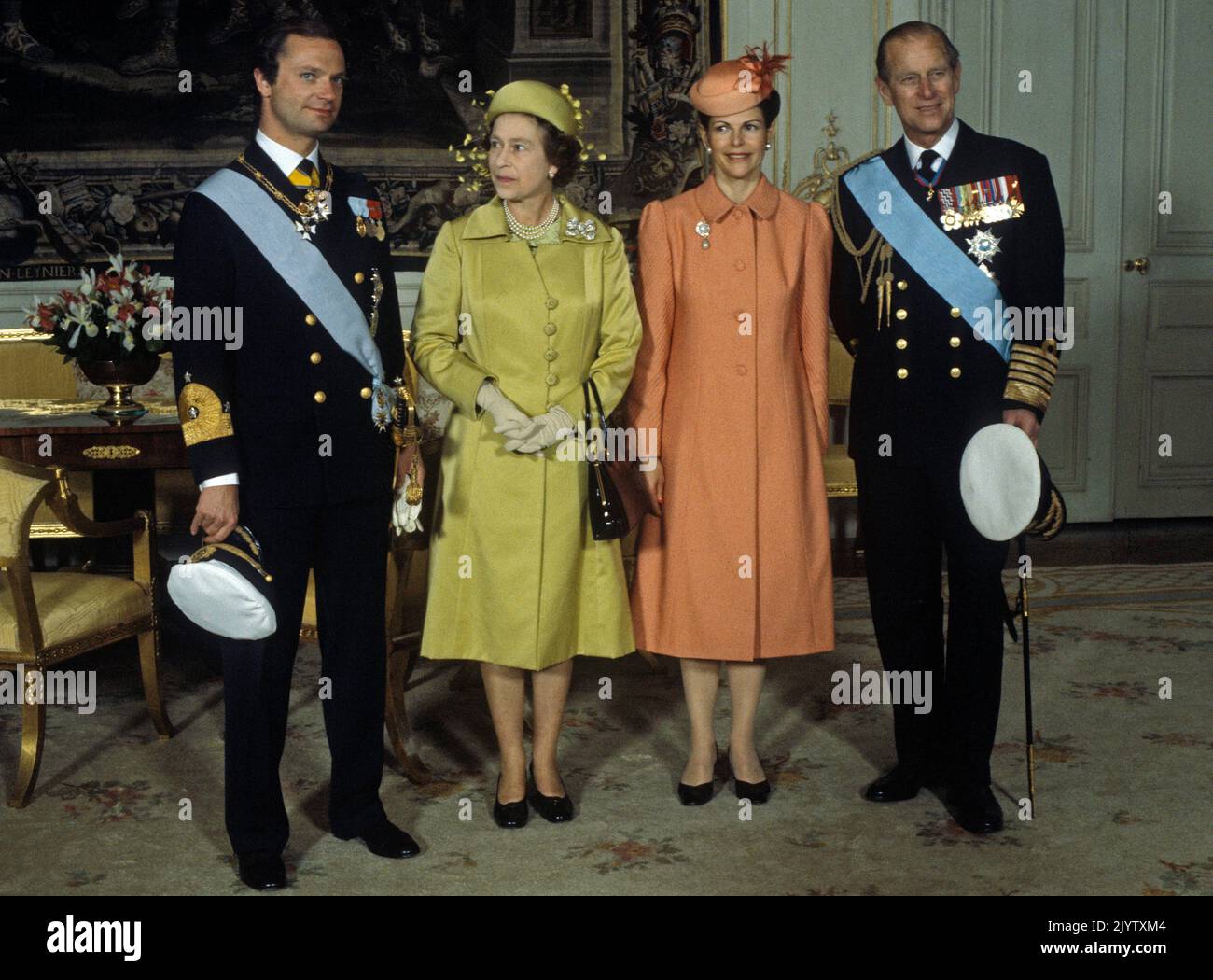 FILE 1983-05-25. Queen Elizabeth II and Prince Philip of England posing ...