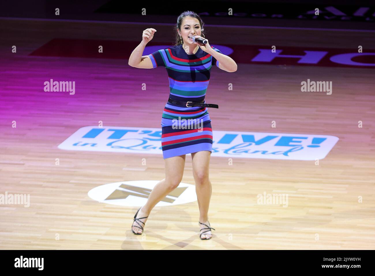 Breanna Fielding performs before during the Super Netball Grand Final ...