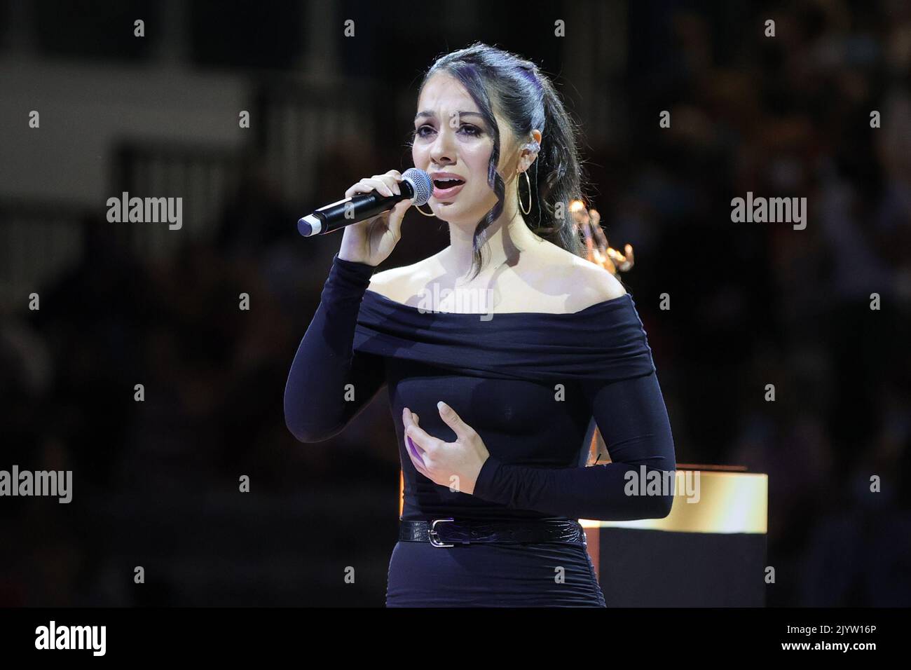 Breanna Fielding performs at half time during the Super Netball Grand ...