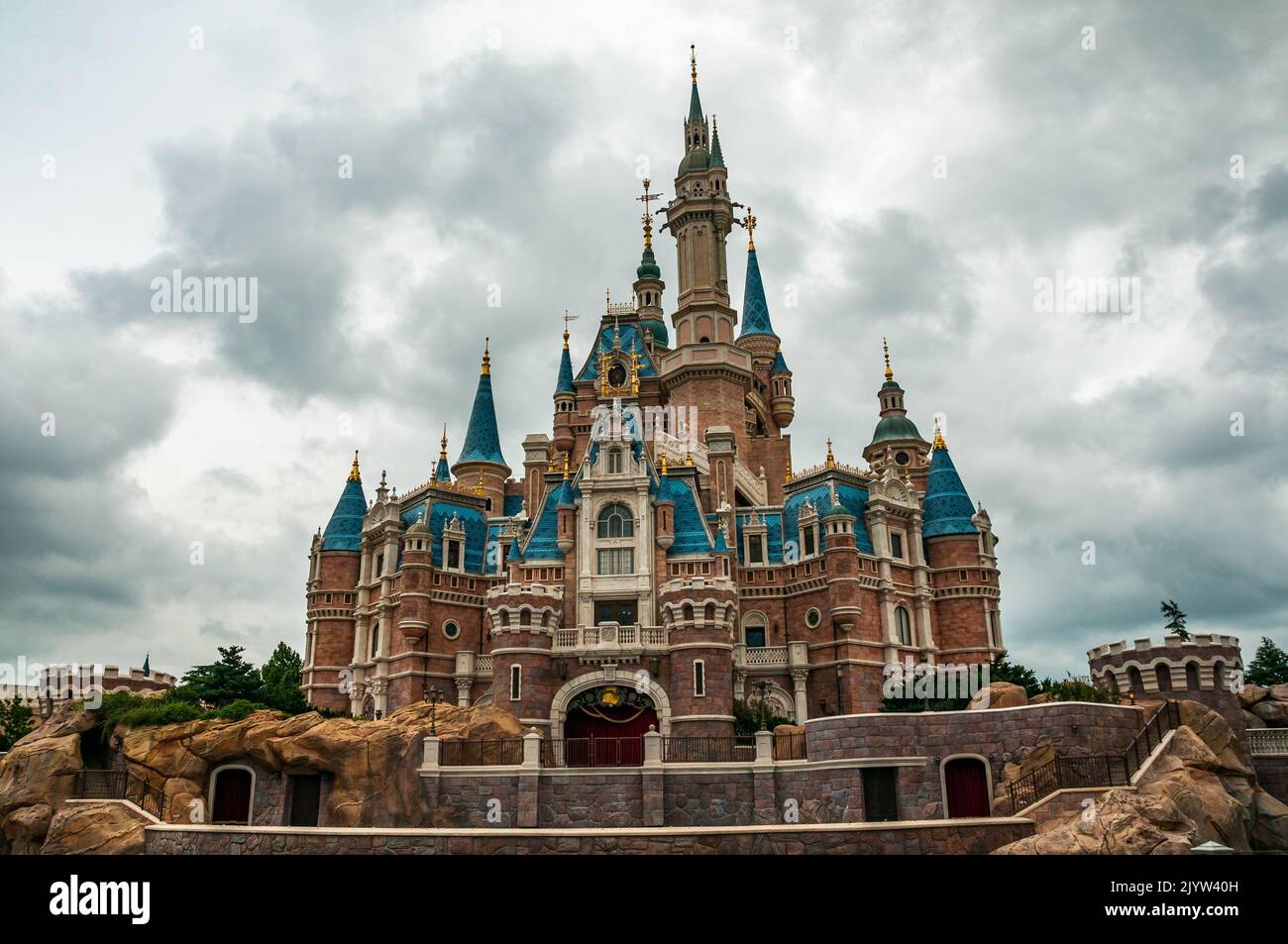 Enchanted Storybook Castle at the Shanghai Disneyland in Pudong New ...