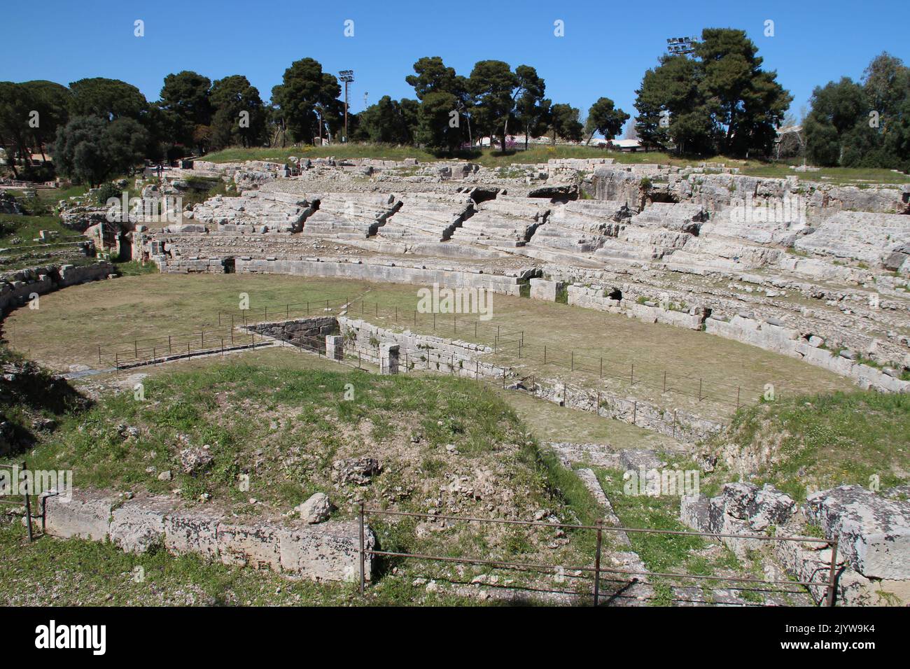 Amphitheater in italien hi-res stock photography and images - Alamy