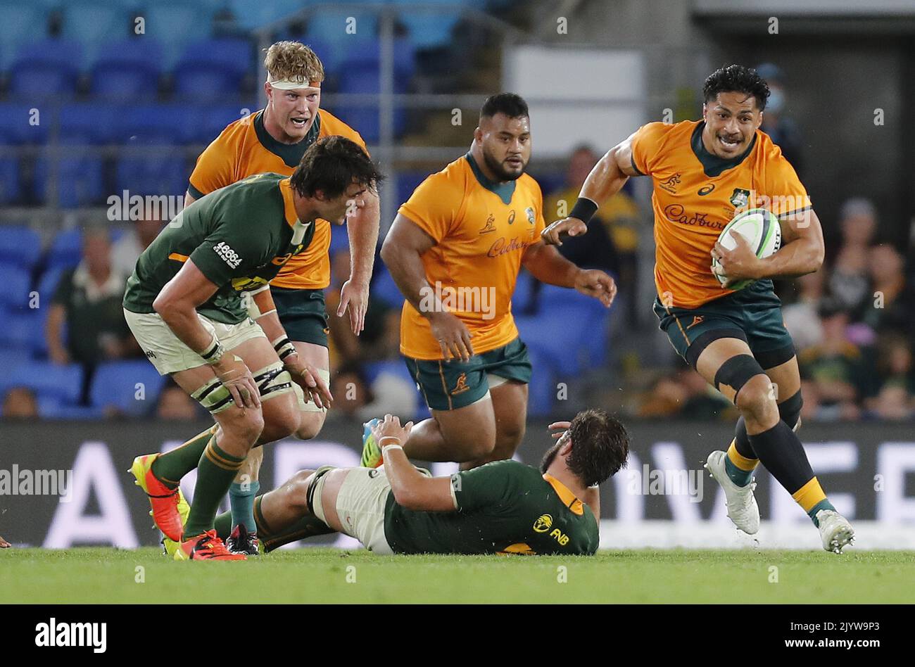 Pete Samu of Australia Wallabies against the South Africa Springboks ...