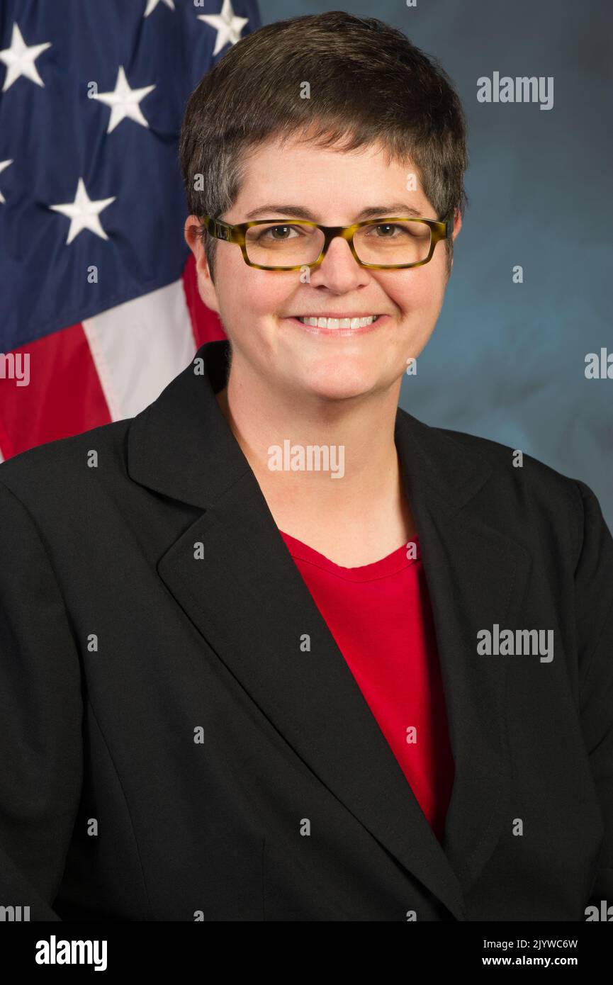 Official portrait of Marion Mollegen McFadden, Senior Attorney for ...