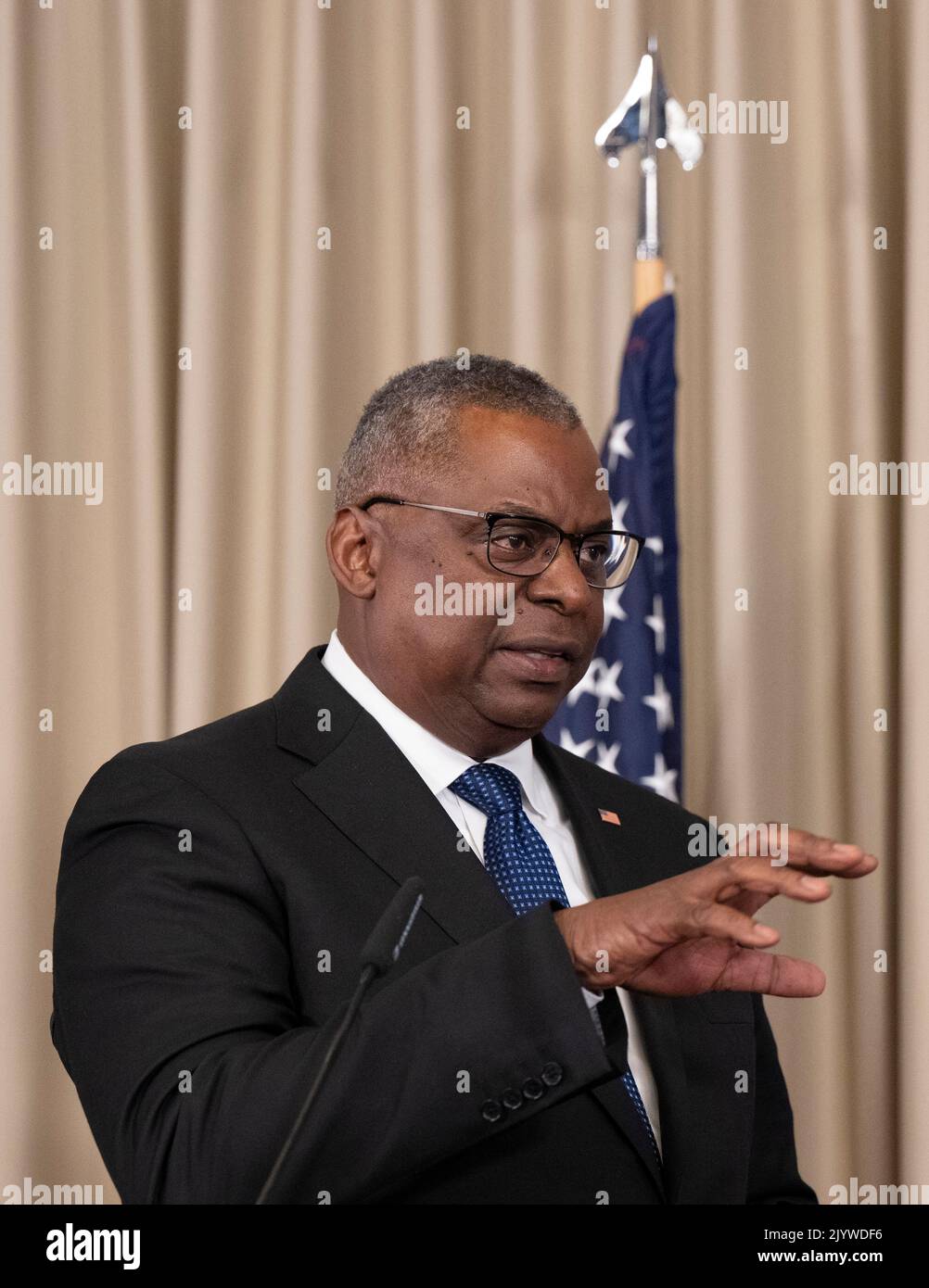 Lloyd james austin ii hi-res stock photography and images - Alamy