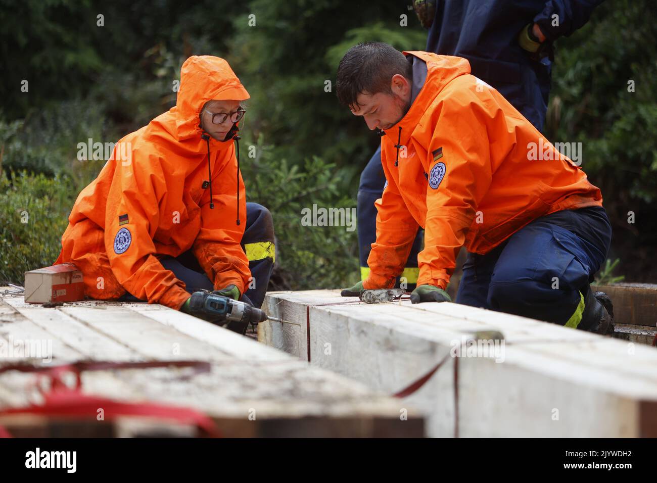 Schierke, Germany. 08th Sep, 2022. THW emergency forces stand in the ...