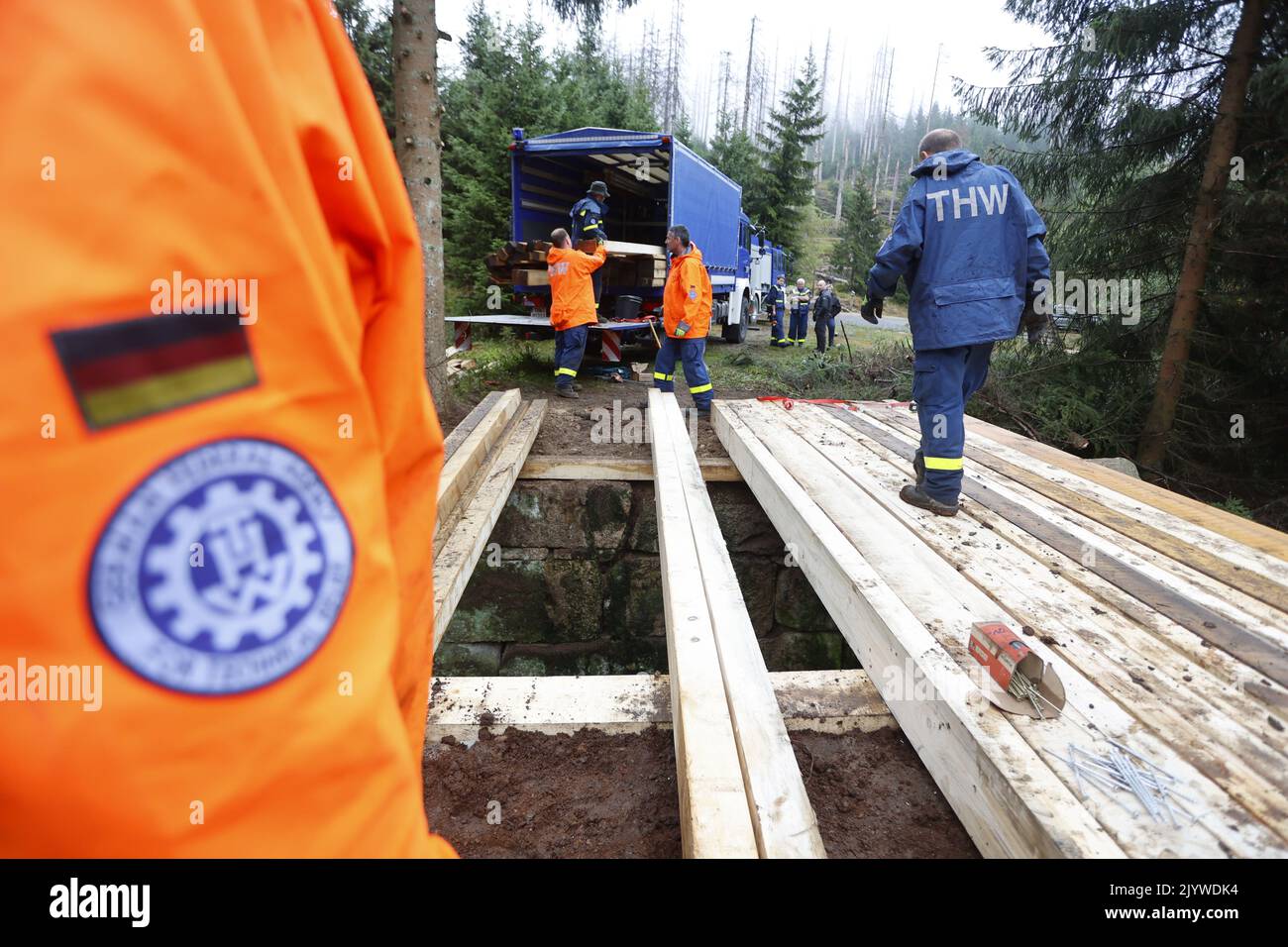 Schierke, Germany. 08th Sep, 2022. THW emergency forces stand in the ...