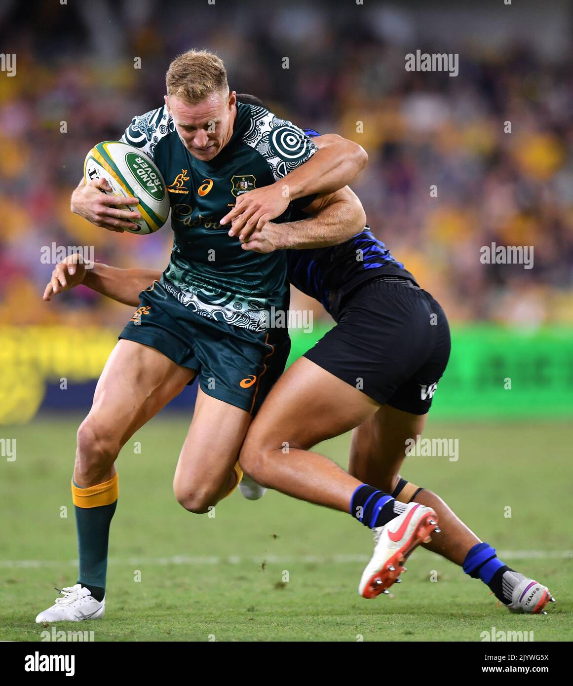 Reece Hodge (left) of the Wallabies in action during the Rugby ...