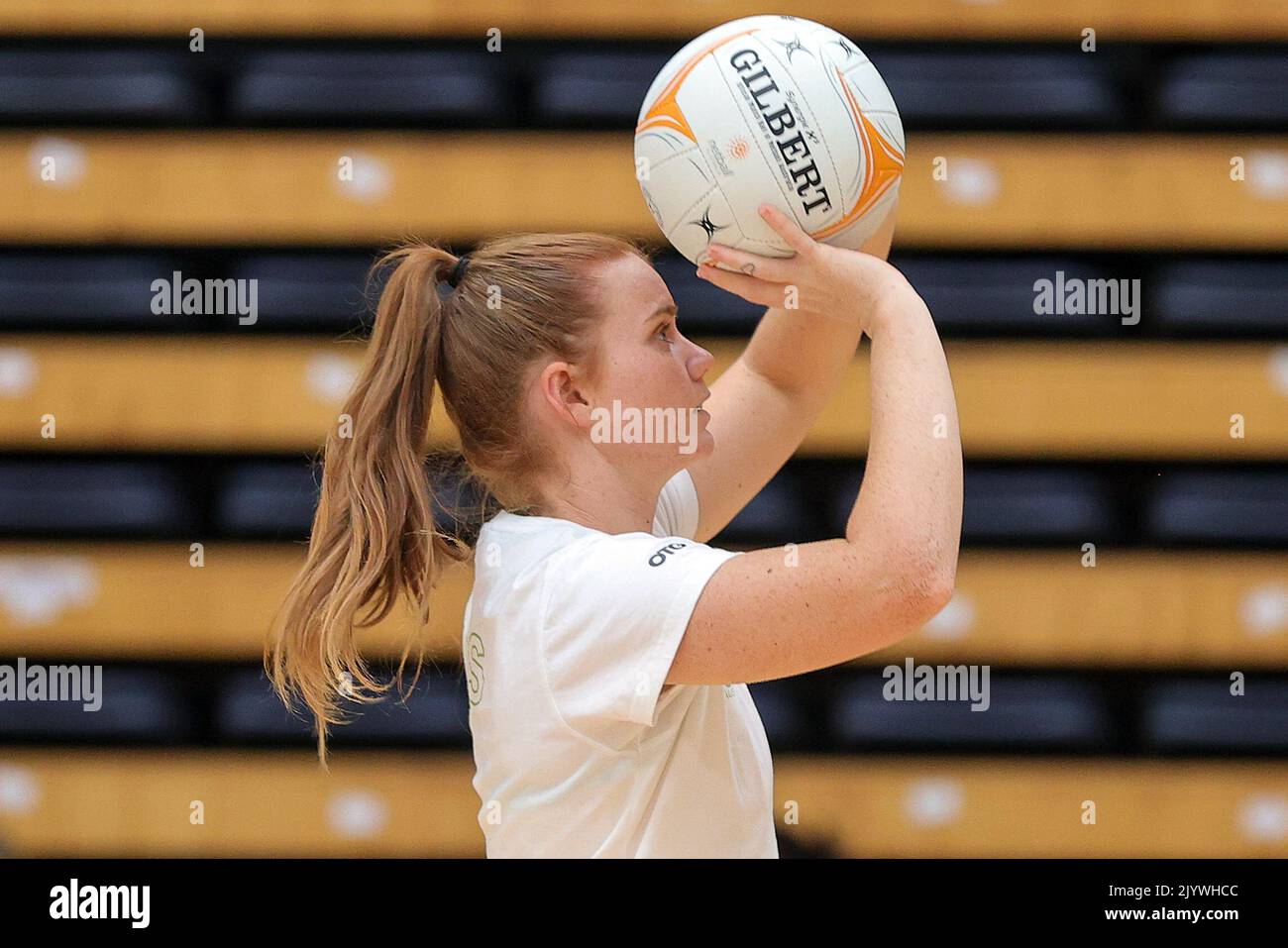 Steph Wood warms up during an Australian Diamonds Netball training ...