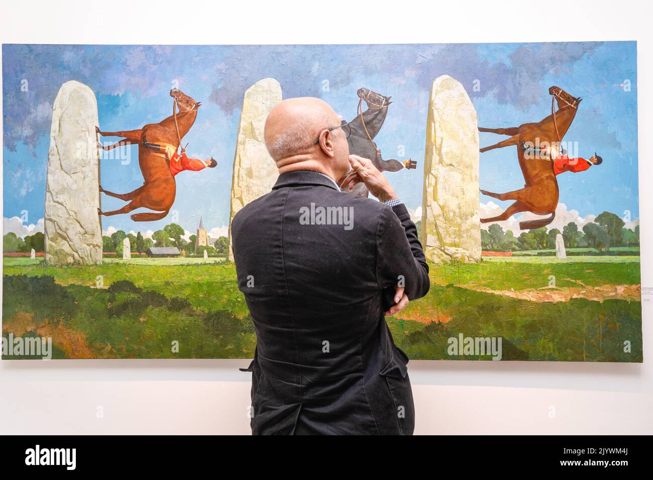 London, UK. 08th Sep, 2022. The artist, Paul Slater with his work ...