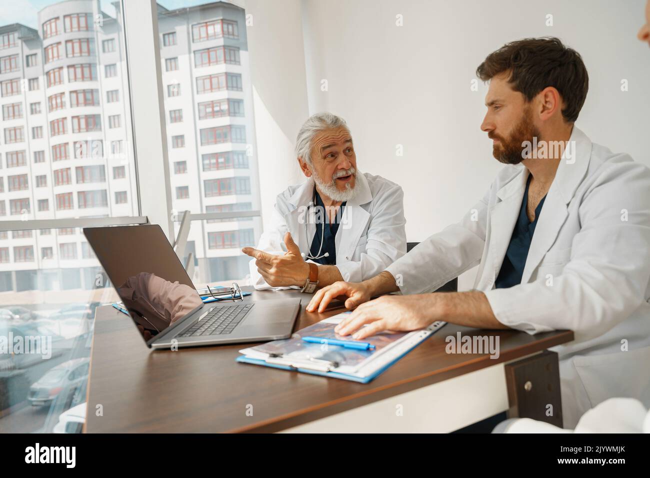 Hospital conference table hi-res stock photography and images - Alamy