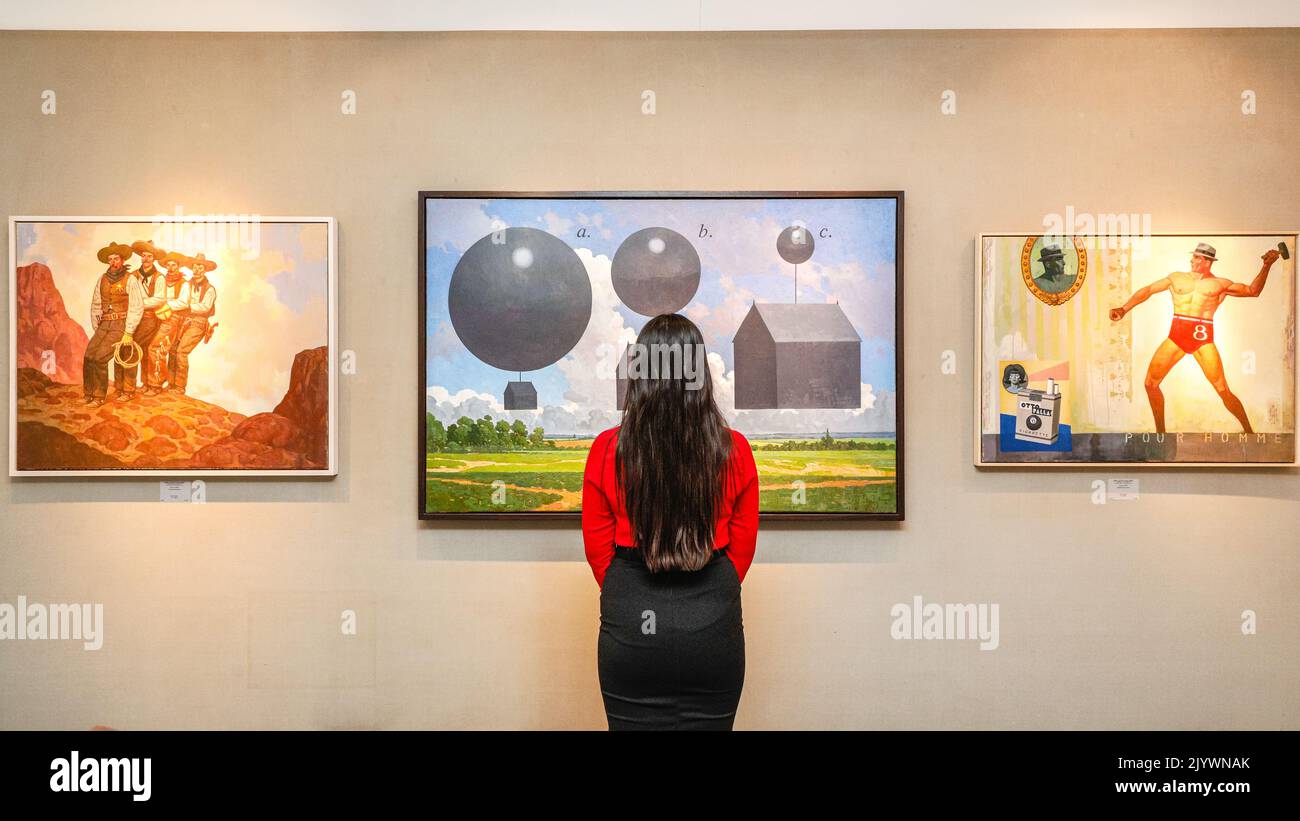 London, UK. 08th Sep, 2022. Staff pose with, left to right, 'The ...