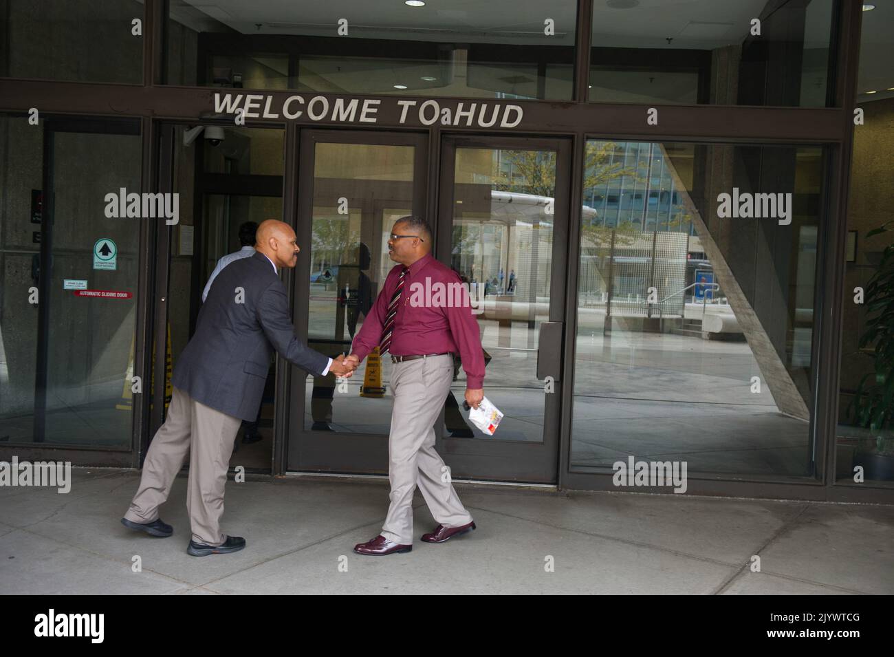 Welcome back employees hi-res stock photography and images - Alamy