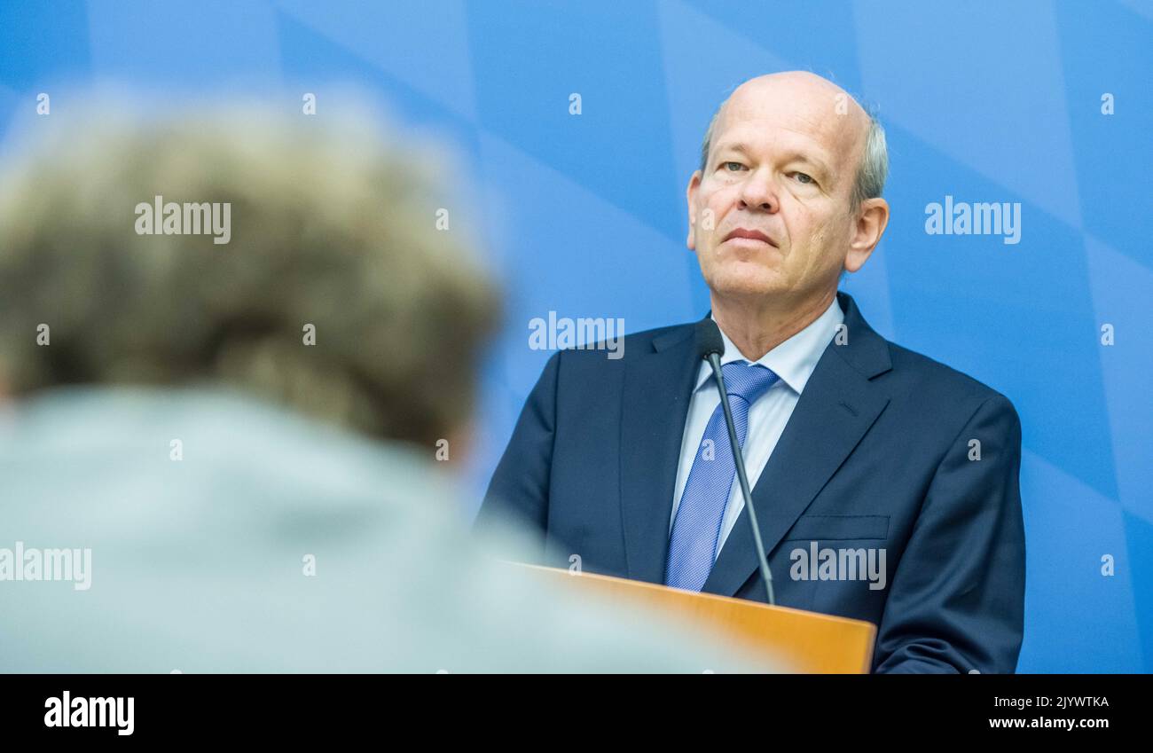 Munich, Bavaria, Germany. 8th Sep, 2022. Verfassungsschutz President ...