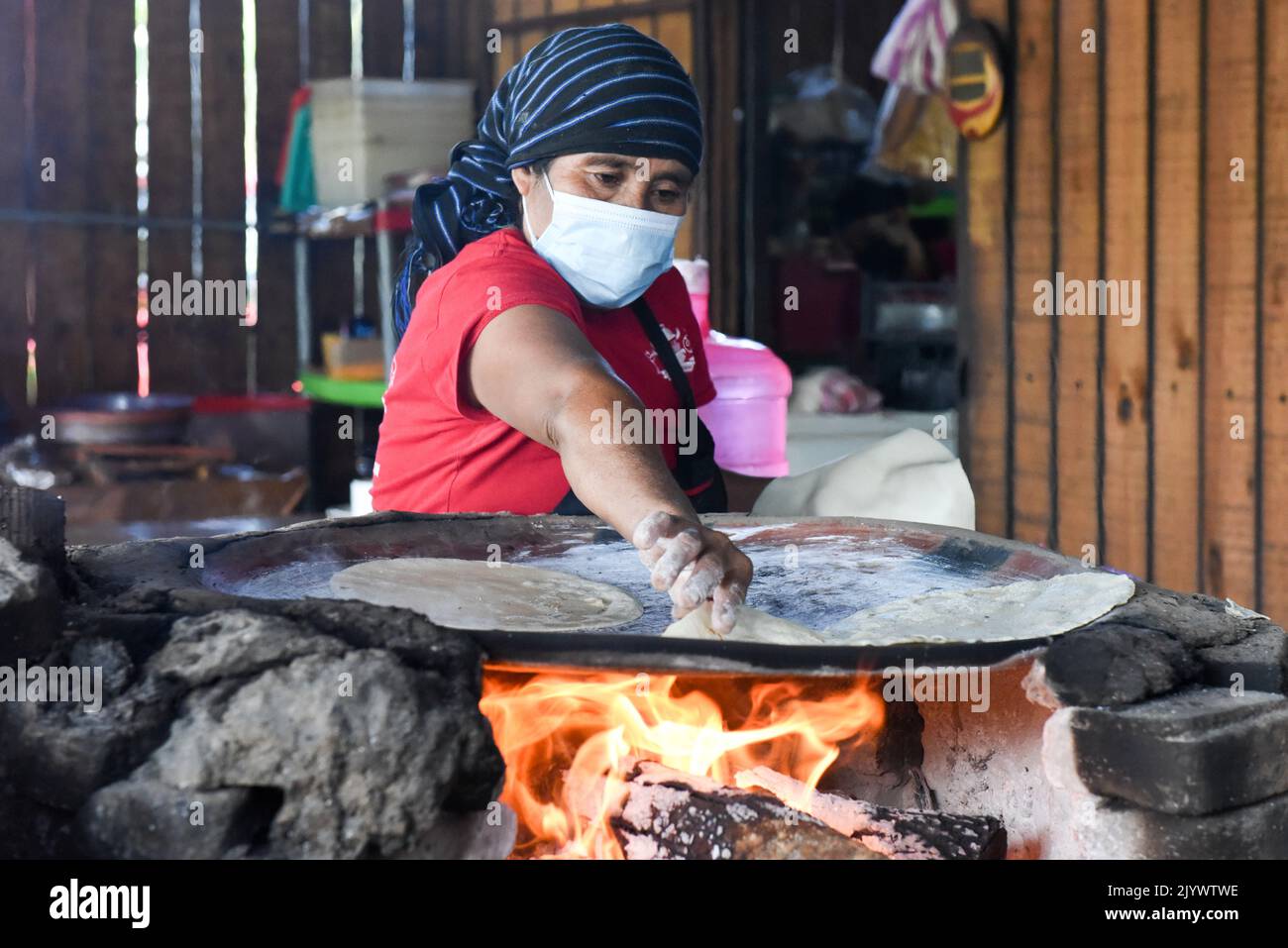 Wood fired oven mexico hi-res stock photography and images - Alamy