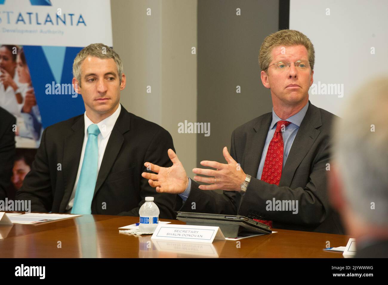 Atlanta housing authority hi-res stock photography and images - Alamy